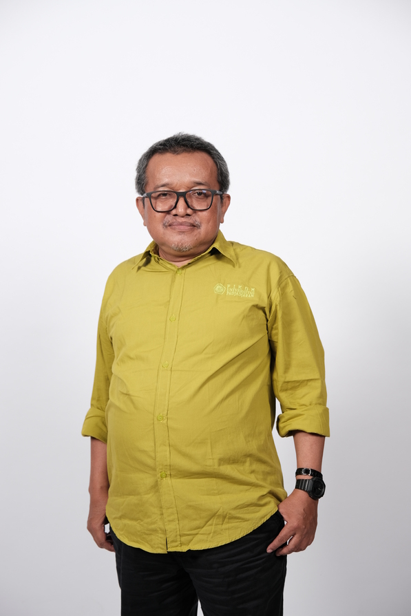Dosen dan Tendik - Program Studi Perpustakaan dan Sains Informasi